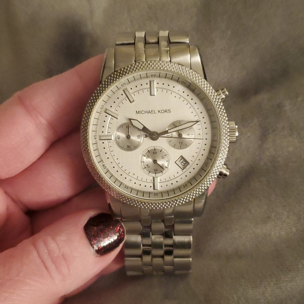 Michael Kors Silver Watch - Gem